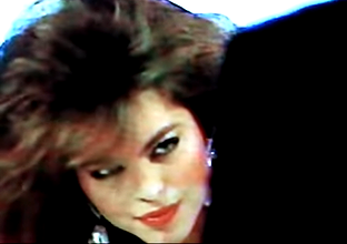 Lisa Vale pictures and photos