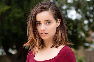Holly Earl pictures and photos