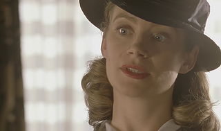 Amanda Douge pictures and photos