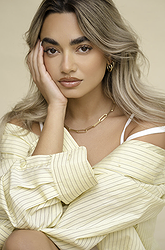 Tara Martin pictures and photos